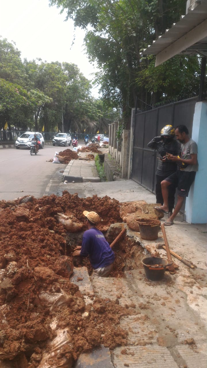 Pemasangan Fiber Optik Oleh Indihome Amburadul Dan Tidak Memenuhi ...